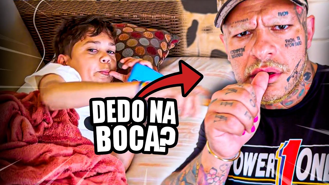 MenÓ Dormiu Com O Dedo Na Boca Youtube