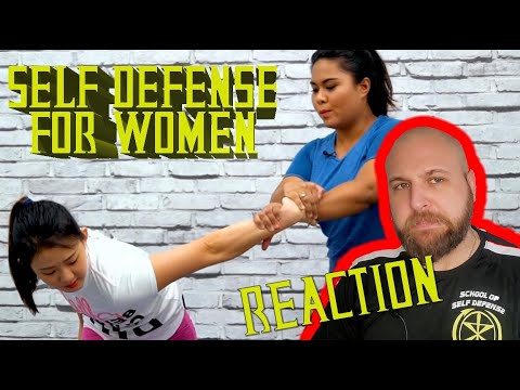 Self Defense Expert Reacts to Womens Self Defense - YouTube