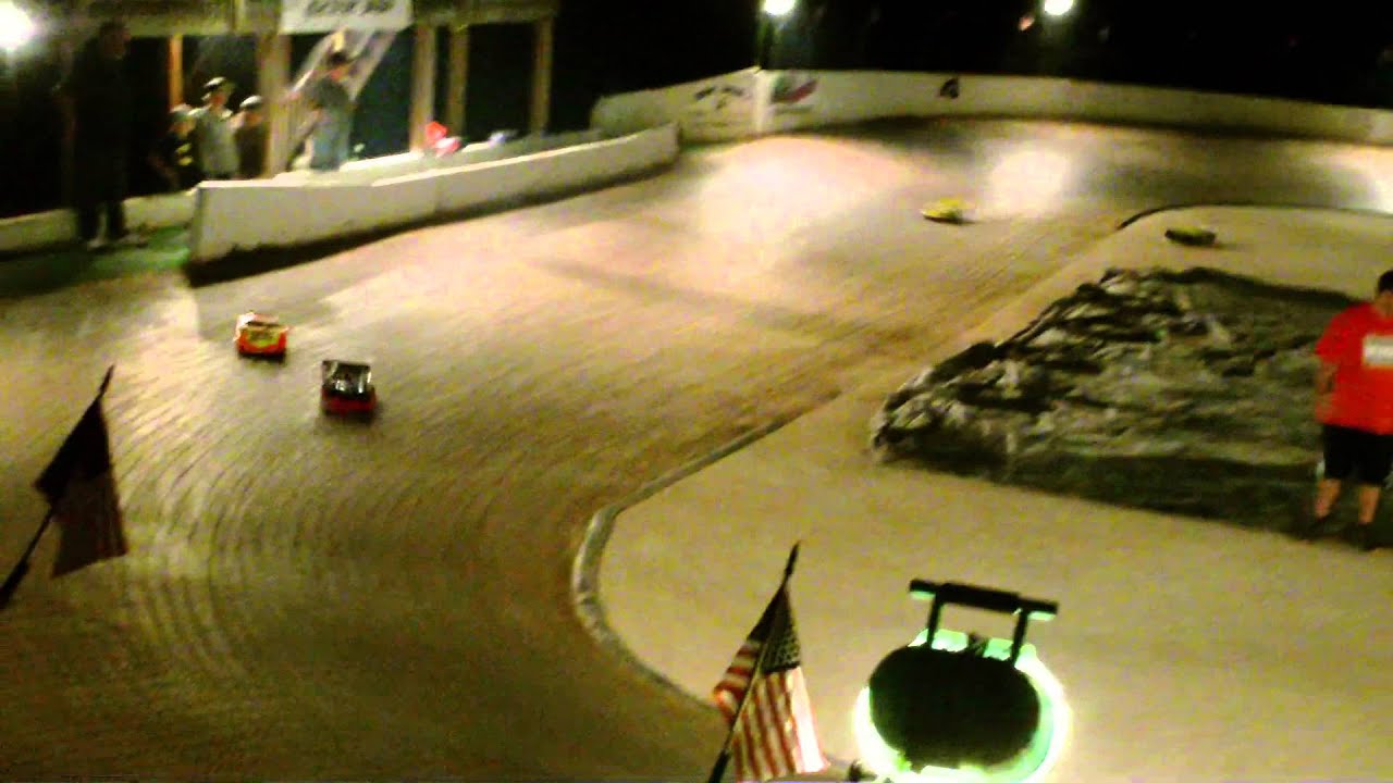 CRC Raceway summer dirt oval 2013 - YouTube