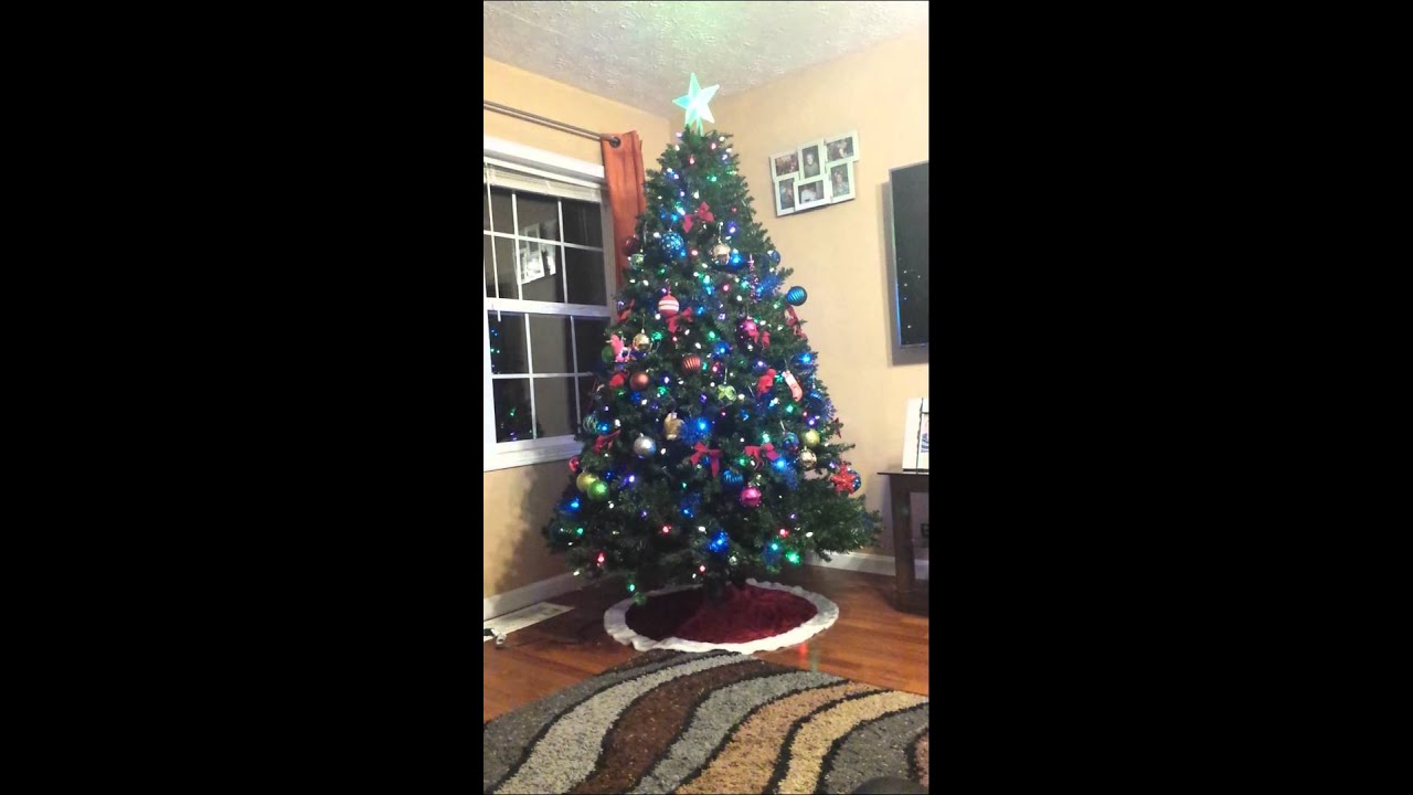 Rotating Christmas tree - YouTube