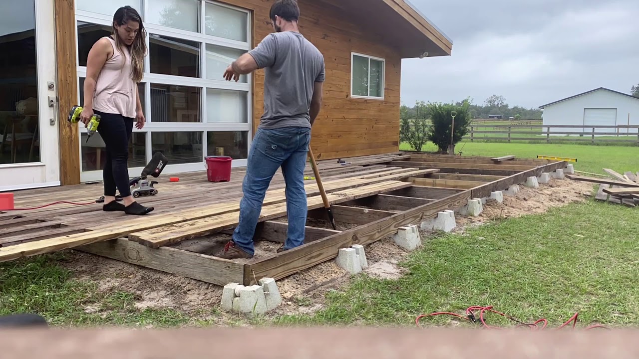 Deck DIY with scrap wood.. - YouTube
