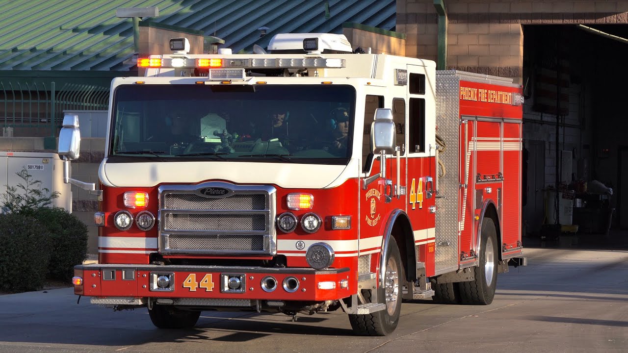 Phoenix Fire Dept. Engine 44 responding - YouTube