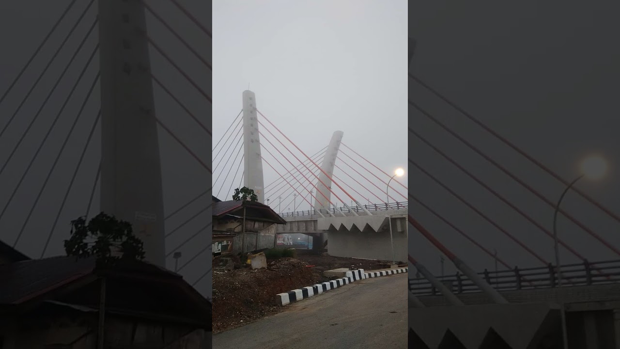 MEMANDANG ELOKNYA JEMBATAN SEI ALALAK ALIAS JEMBATAN BASIT - YouTube