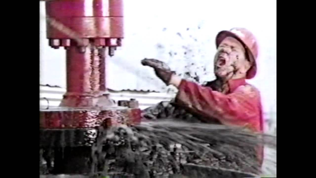 Hellfighters John Wayne 1990 - YouTube