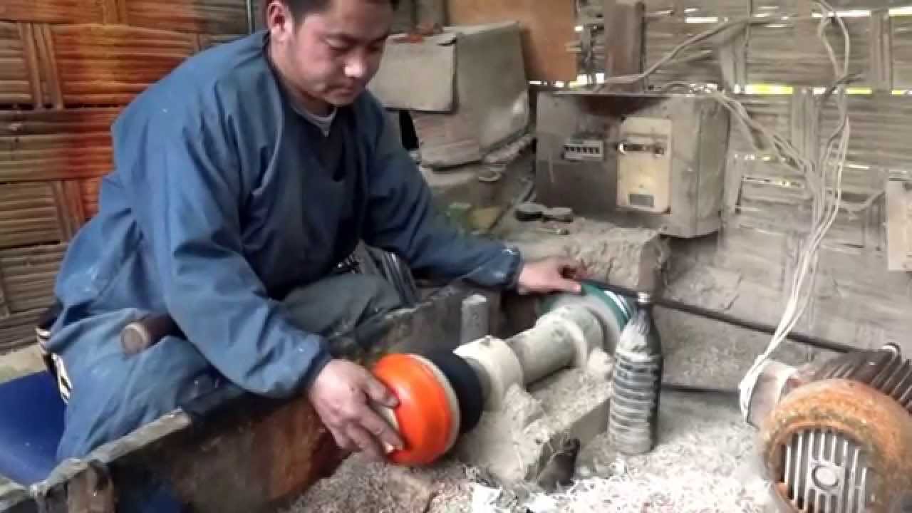 Tshering Dorji preparing a support for tshamdeg - YouTube