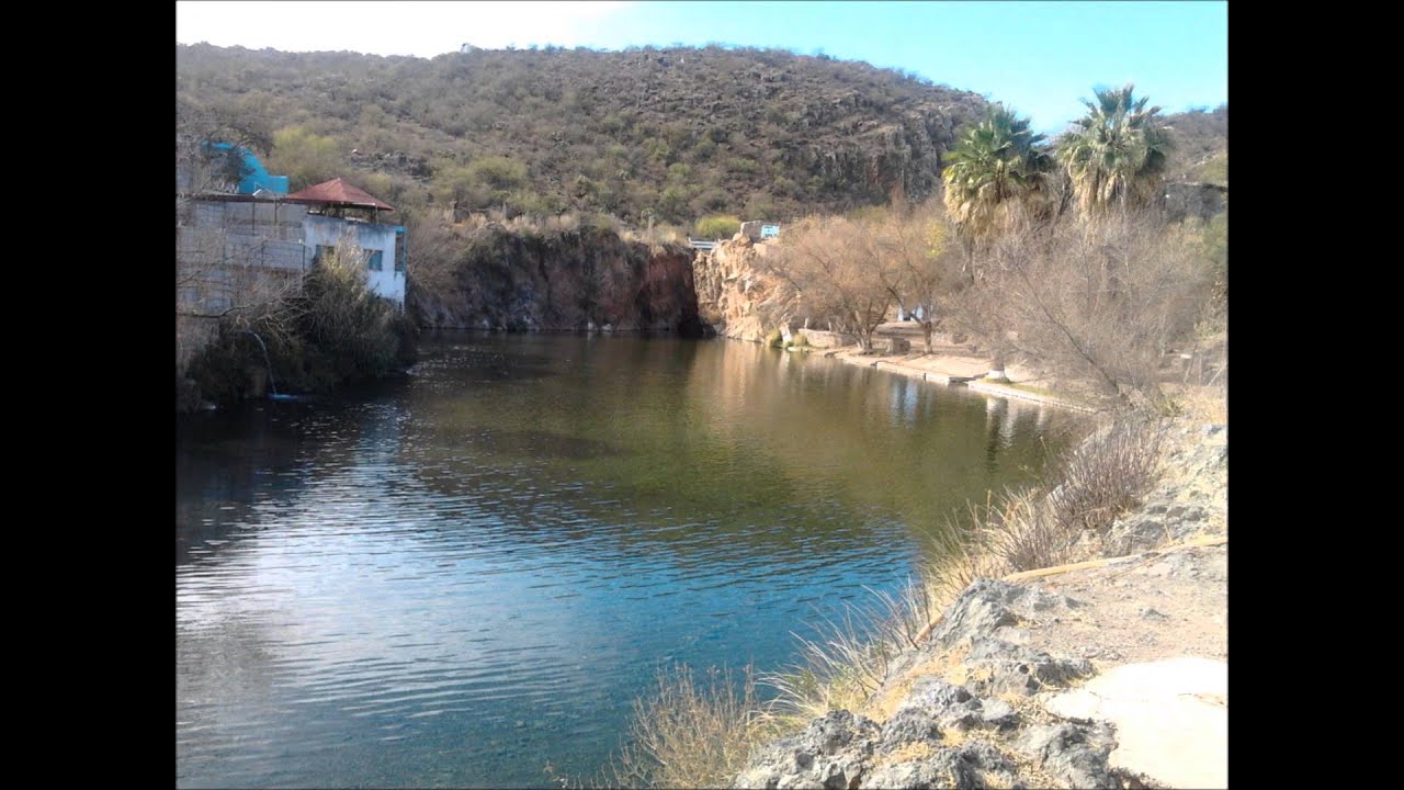 CABAÑAS EN LA CONCHA PEÑON BLANCO DURANGO - YouTube