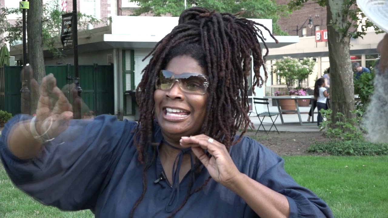 Helena D. Lewis visits The Artist Recreates the World - YouTube