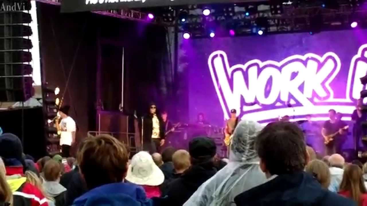 Ylvis - Work It ,HD , Live in Bodø , Solparken 01.08.2014 - YouTube