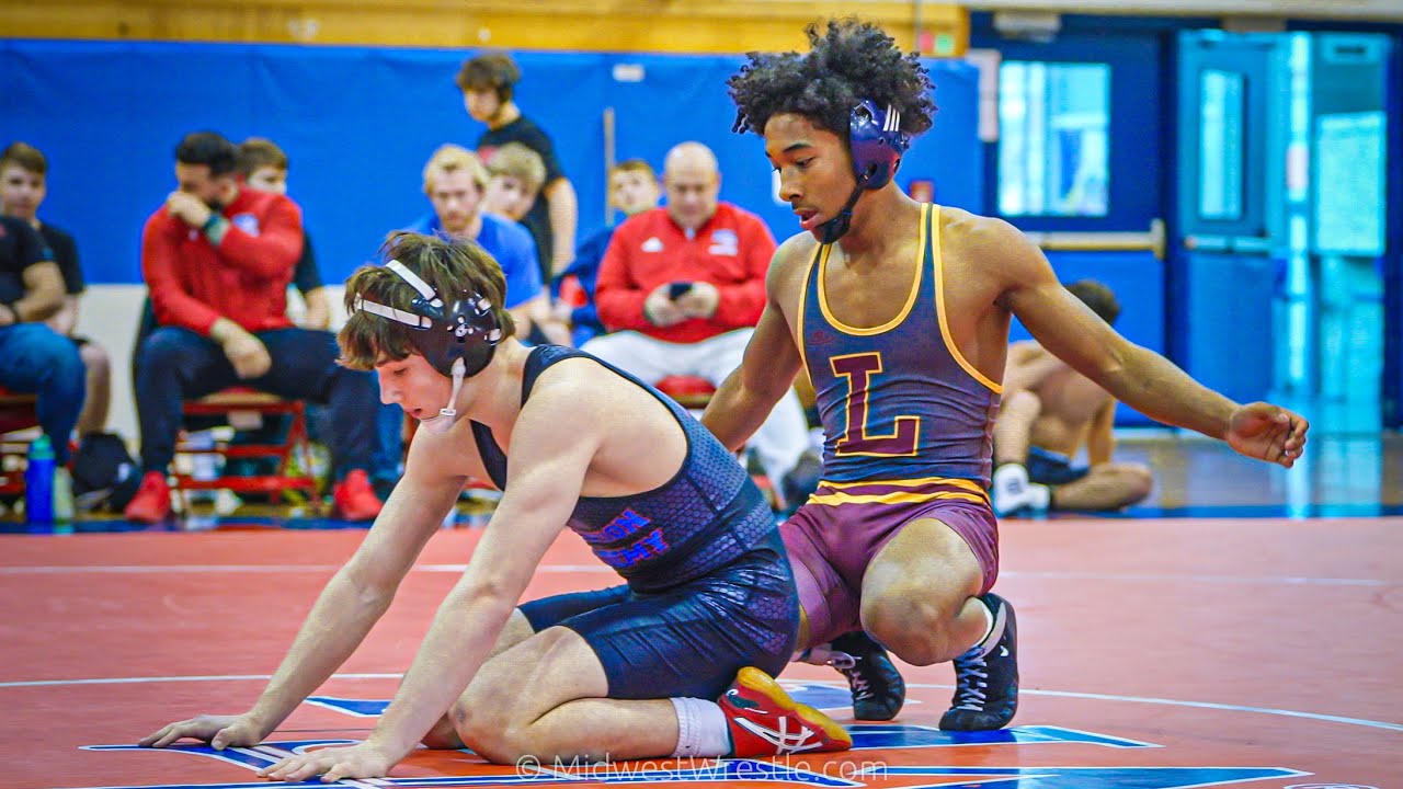 144 – Ashton Hobson {G} of Marmion Academy IL vs. Jaedon Calderon {R ...