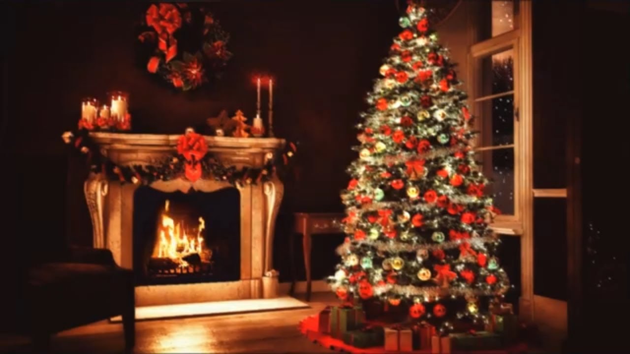 🔥 Christmas tree by the Fire | Holiday Ambiance- Crackling Fireplace 🎄 ...