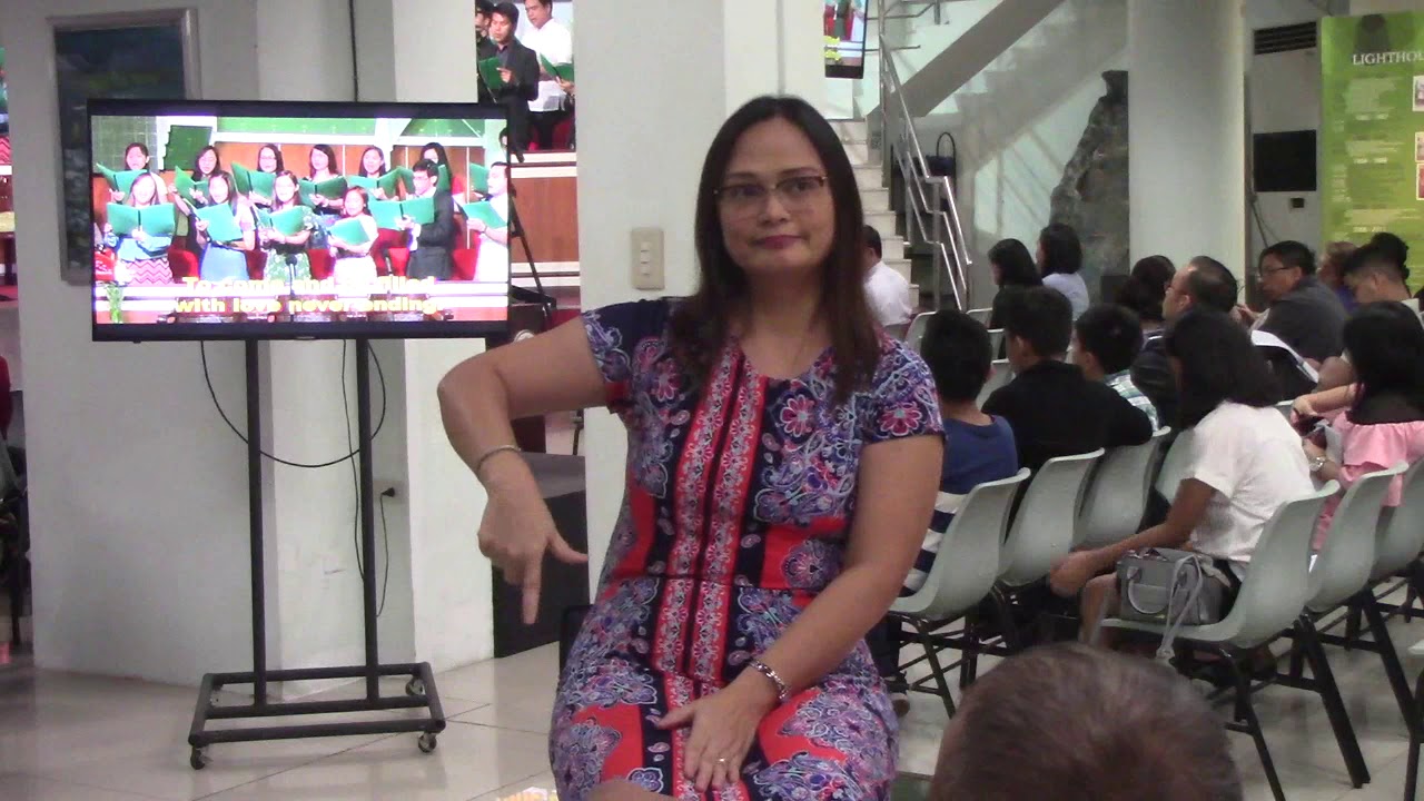 TABLE OF GRACE | Sign Language | Daisy Ku - YouTube