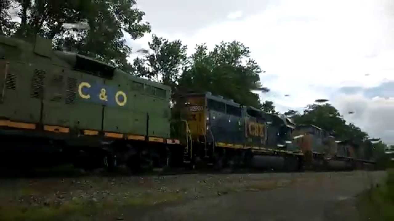 CSX Train Q316 with a C&O GP9?! - YouTube