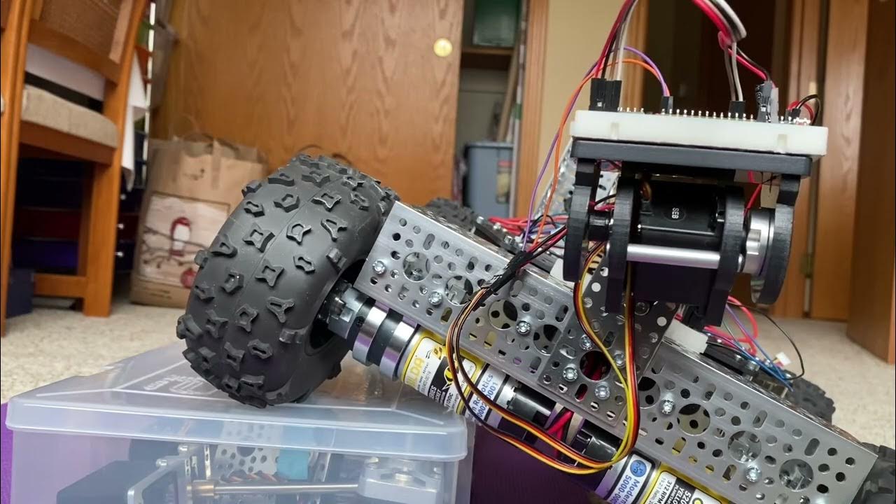 Robot with Self Leveling Table - YouTube