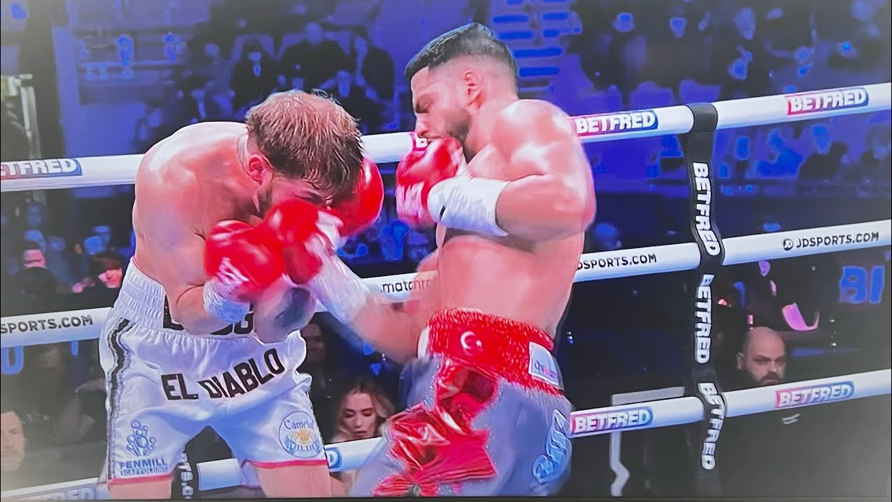 OMG! Aqib Fiaz Brutally Knocksout Dean Dodge 😱 Fiaz Defeats Dodge BY ...