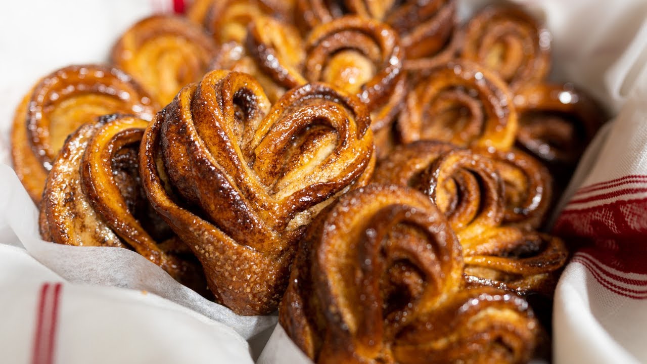 This how I made SPELTA & CINNAMON ♥️-shape buns | VALENTINE'S SPECIAL ...