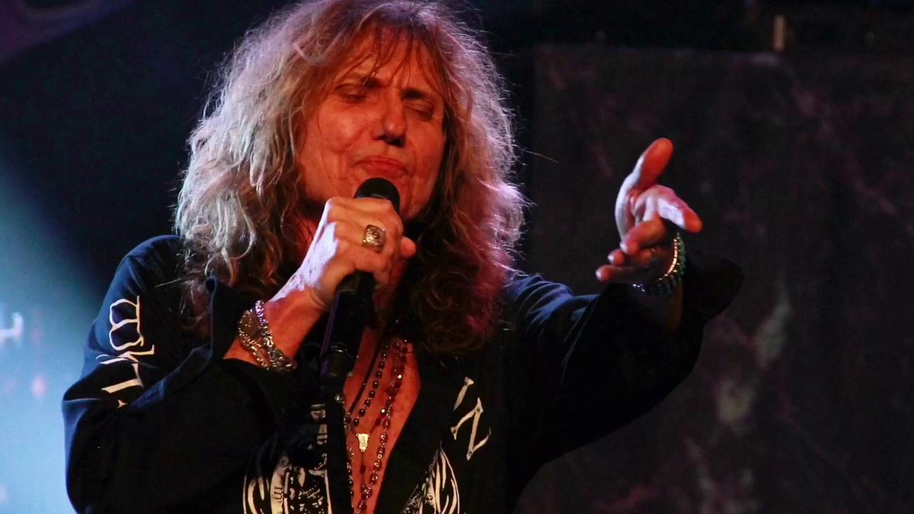 Whitesnake in concert - photographed by Mike Franzman - YouTube