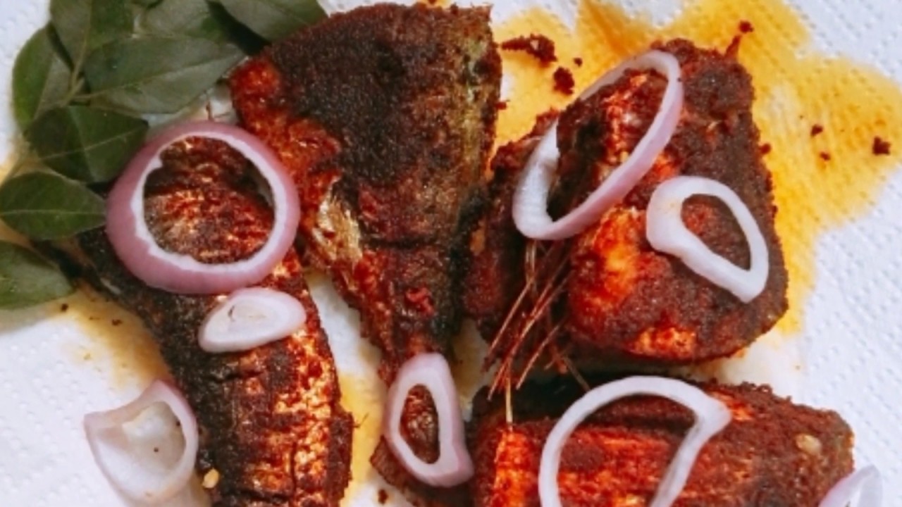 Easy Fish Fry/Naadan tasty meen porichathu - YouTube
