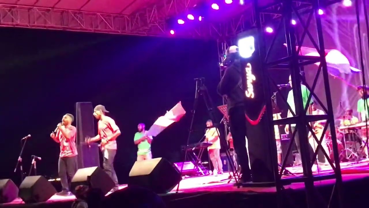 Konser live reggae papua yang ke 7 - YouTube