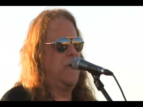 Warren Haynes Soulshine Acoustic Live - YouTube