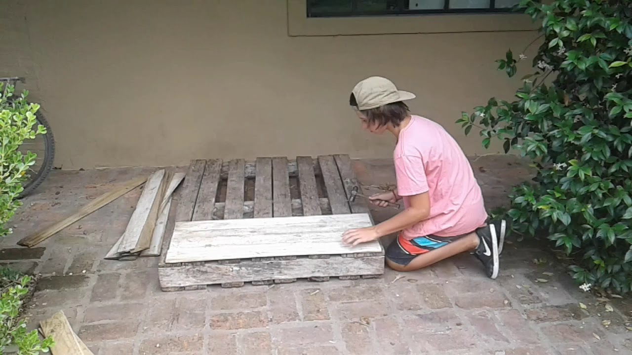 How to make a diy skate box/Como hacer un cajon de skate - YouTube