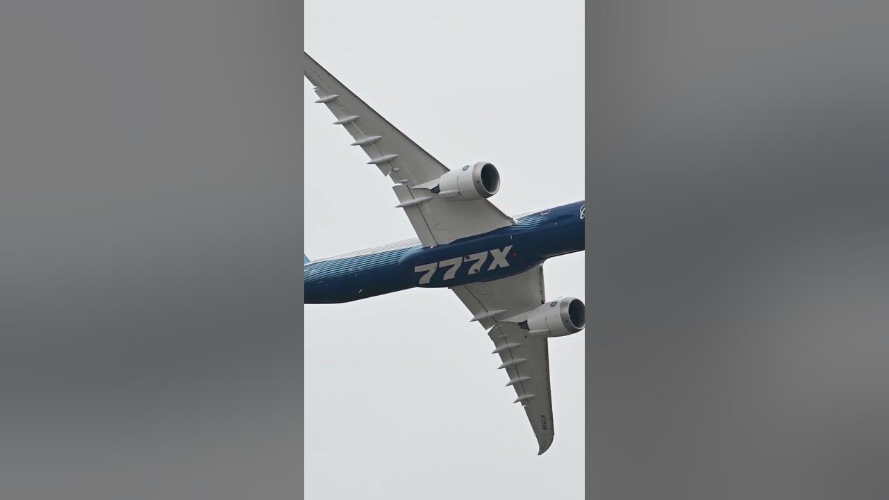 The Mighty Boeing 777 9 At Parisairshow Youtube