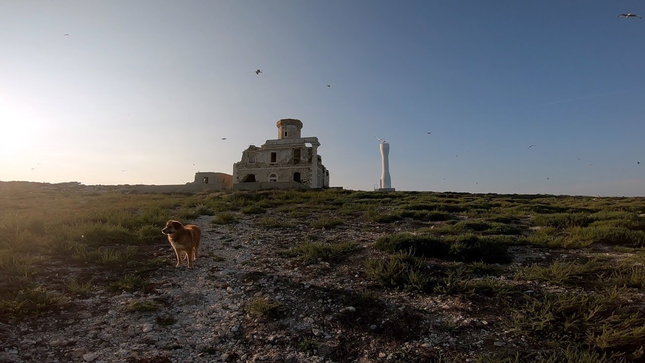 40 KNOT WINDS Leave Us Trapped YouTube
