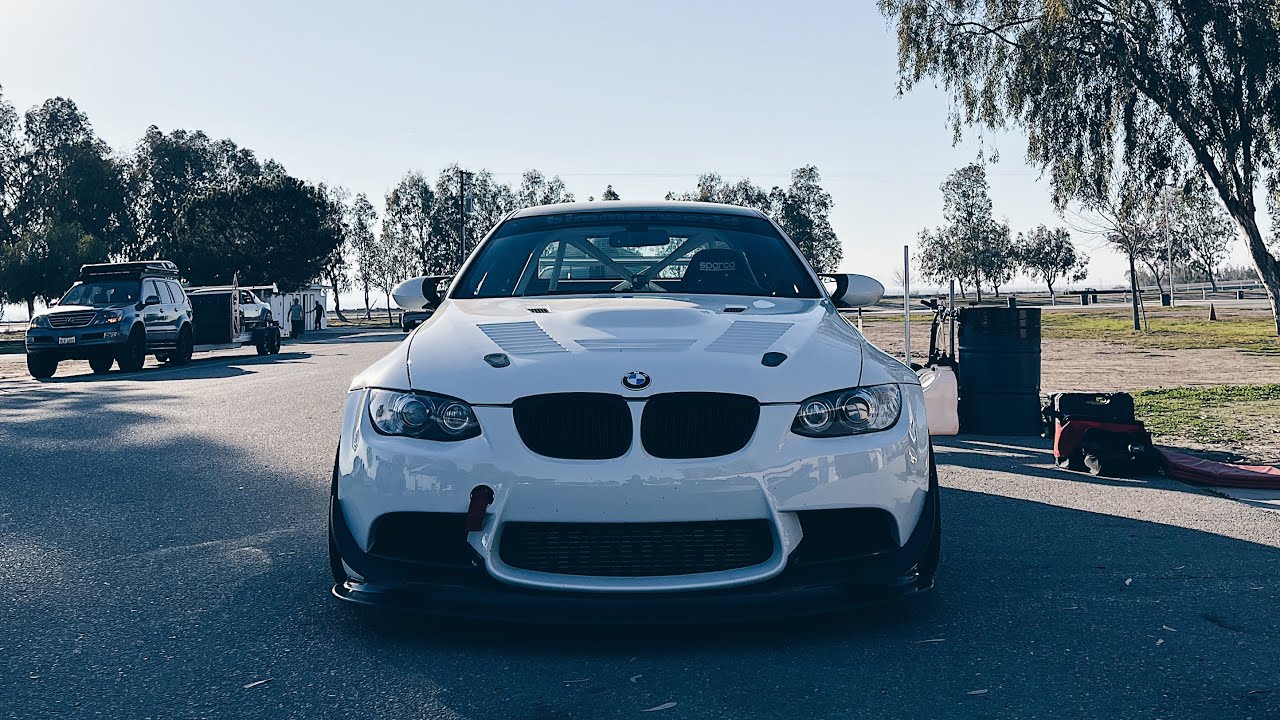 E92 M3 @ Buttonwillow CW13 - 1:51.87 - YouTube