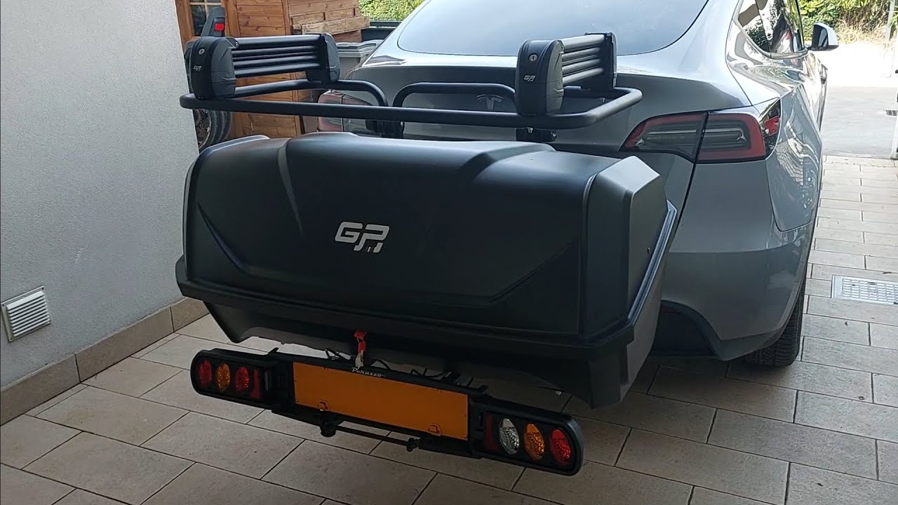 Tesla Model Y Accessori Peruzzo.Combinazione Portasci, Box Posteriore e ...