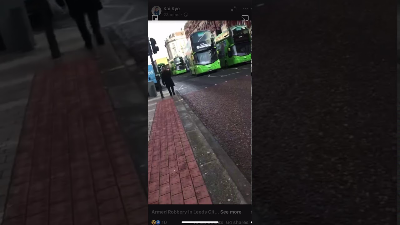 Armed robbery Leeds City Centre - YouTube