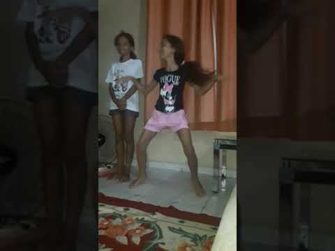 meninas dançando funk