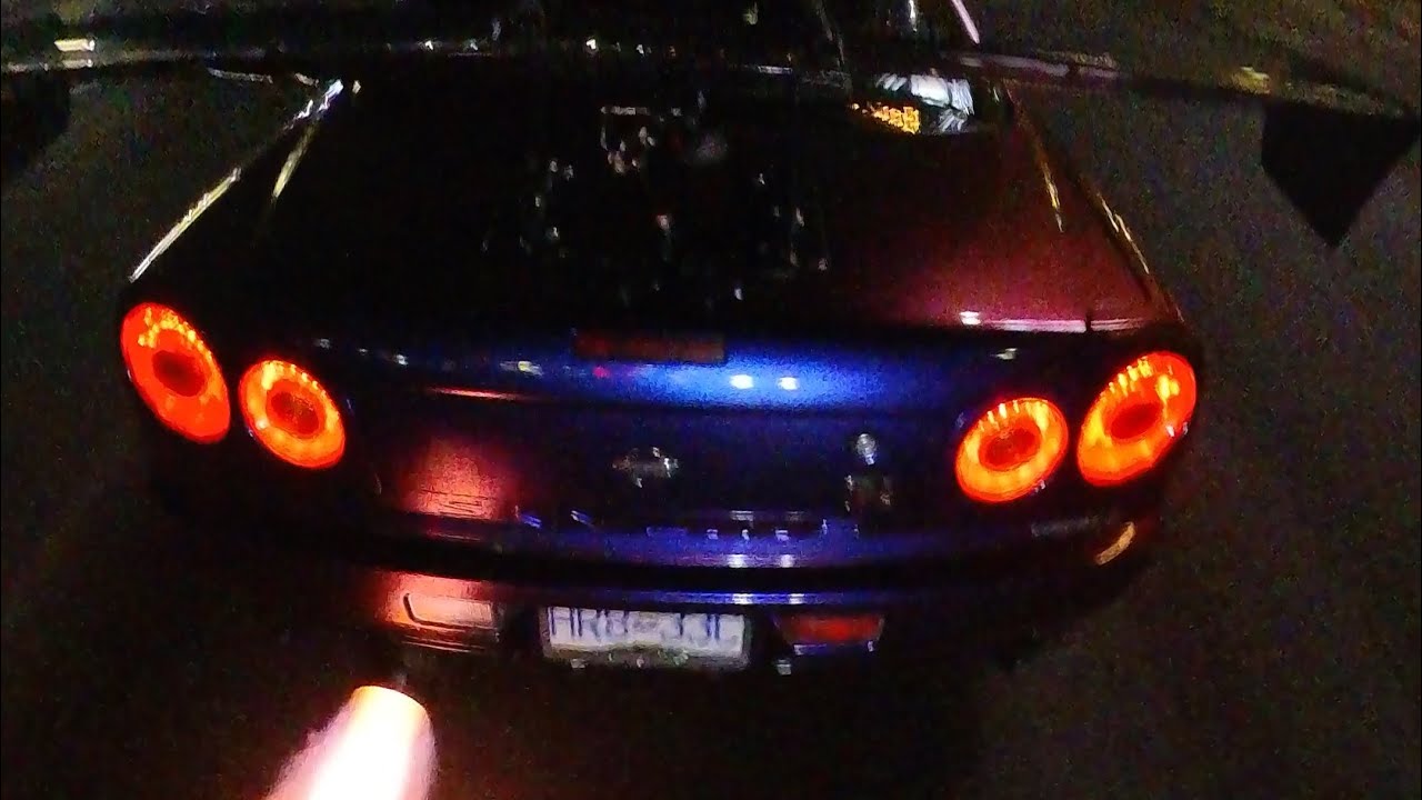 R34 GTR skyline shoot gigantic flames on the Las Vegas strip! - YouTube