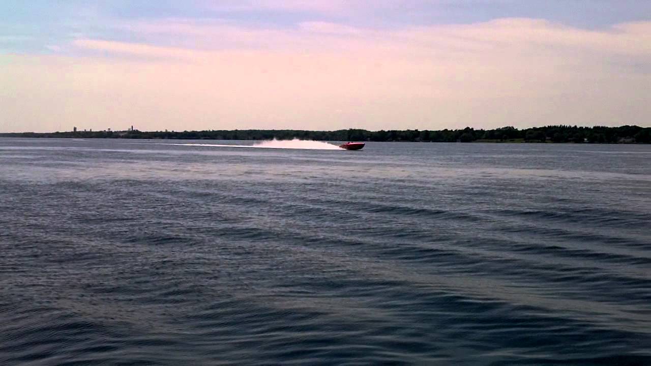 Alex Bay Poker Run 2012 Ferrari Boat - YouTube