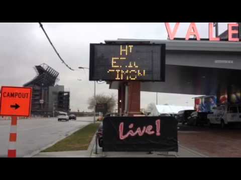 WMMR Promotions Crew on Electric Sign - YouTube