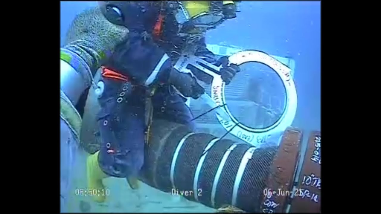 Commercial Diving Offshore | 10"Closing Spool Installation - YouTube