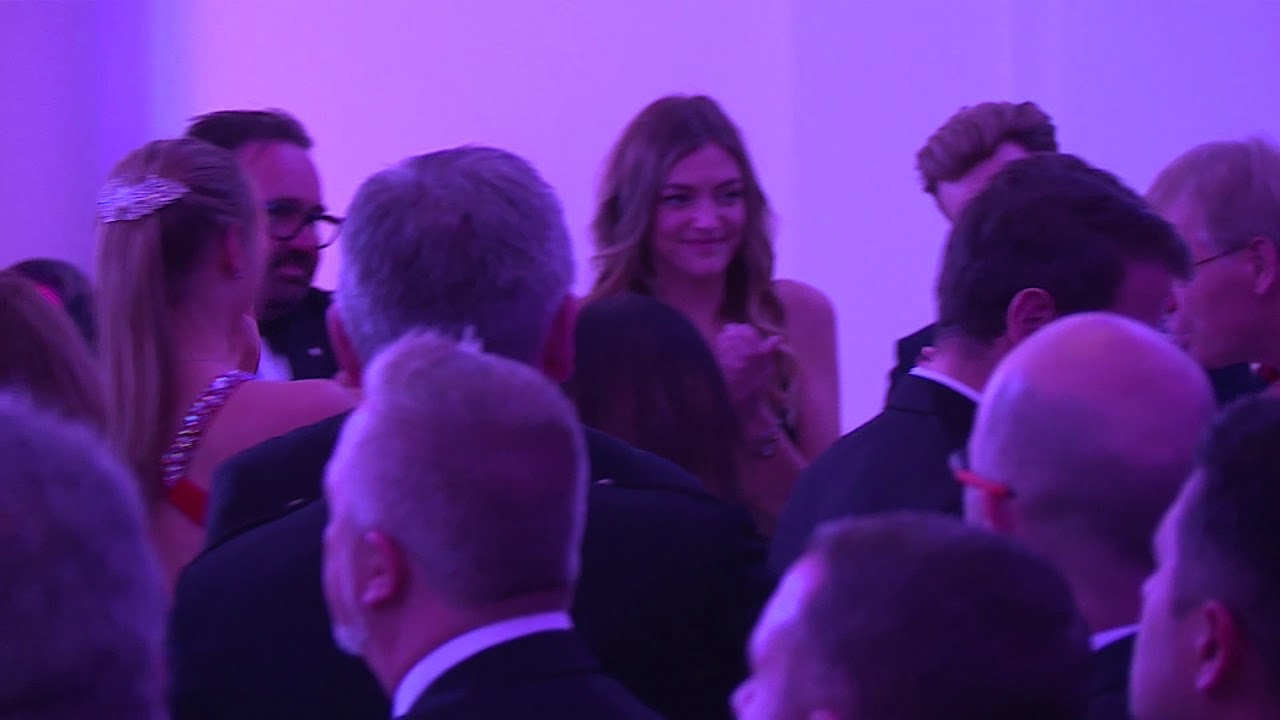 Patek Philippe's Mark Hearn accepts Lifetime Achivement Award - YouTube