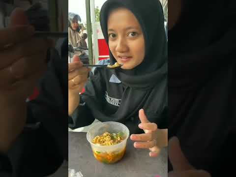 Menggoda Lidah, Nikmatnya Seblak Wadaaw Bikin Ketagihan!