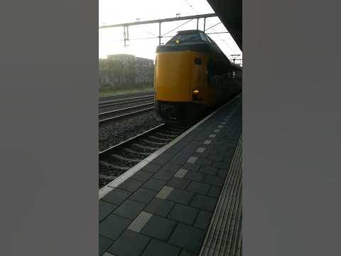 NS ICMm 4061 en 4290 op station Meppel - YouTube