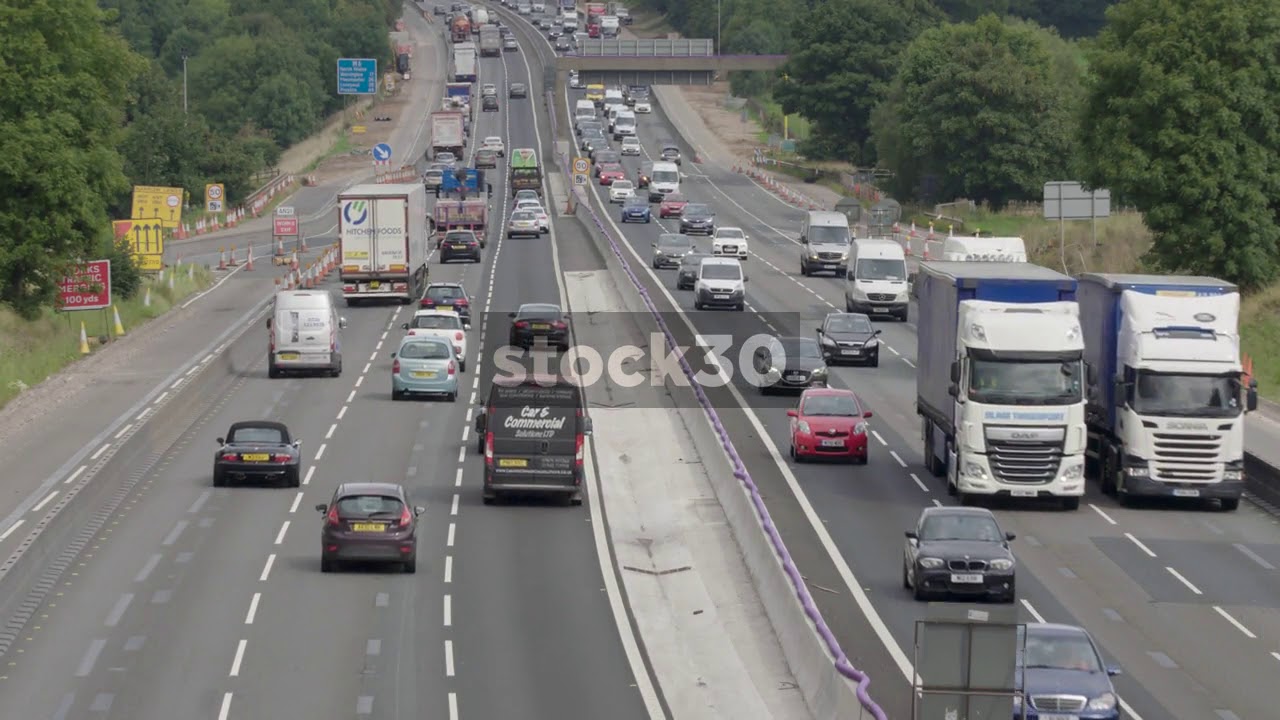 Busy M6 Motorway Near Junction 18 In Cheshire, UK - YouTube