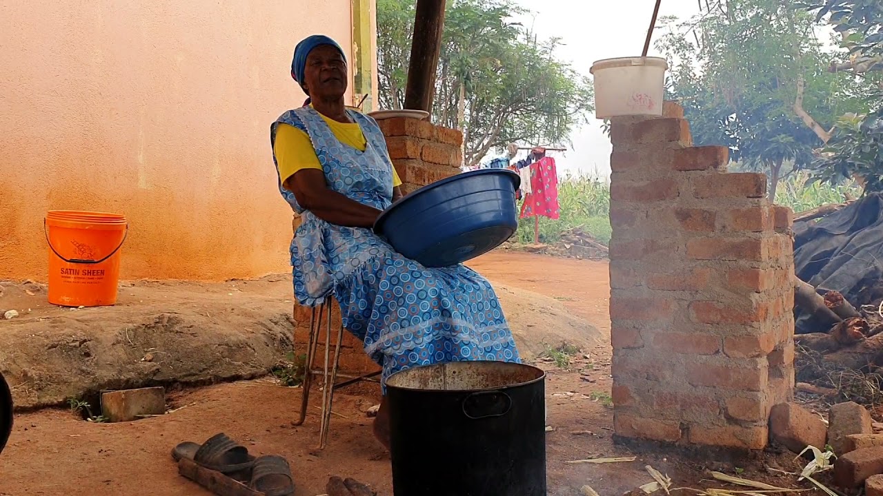 Mapulana; Sepulana: Old lady praising the baPulana tribe. - YouTube