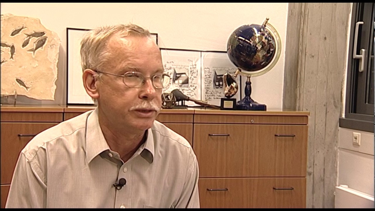 032 # Franz-Ulrich Hartl - YouTube