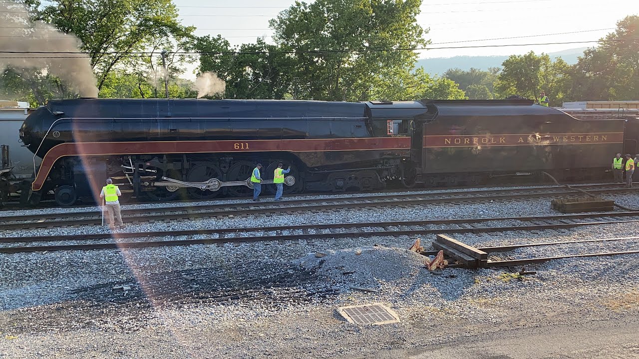 Norfolk and Western 611 steam locomotive J class -Queen of Steam ...
