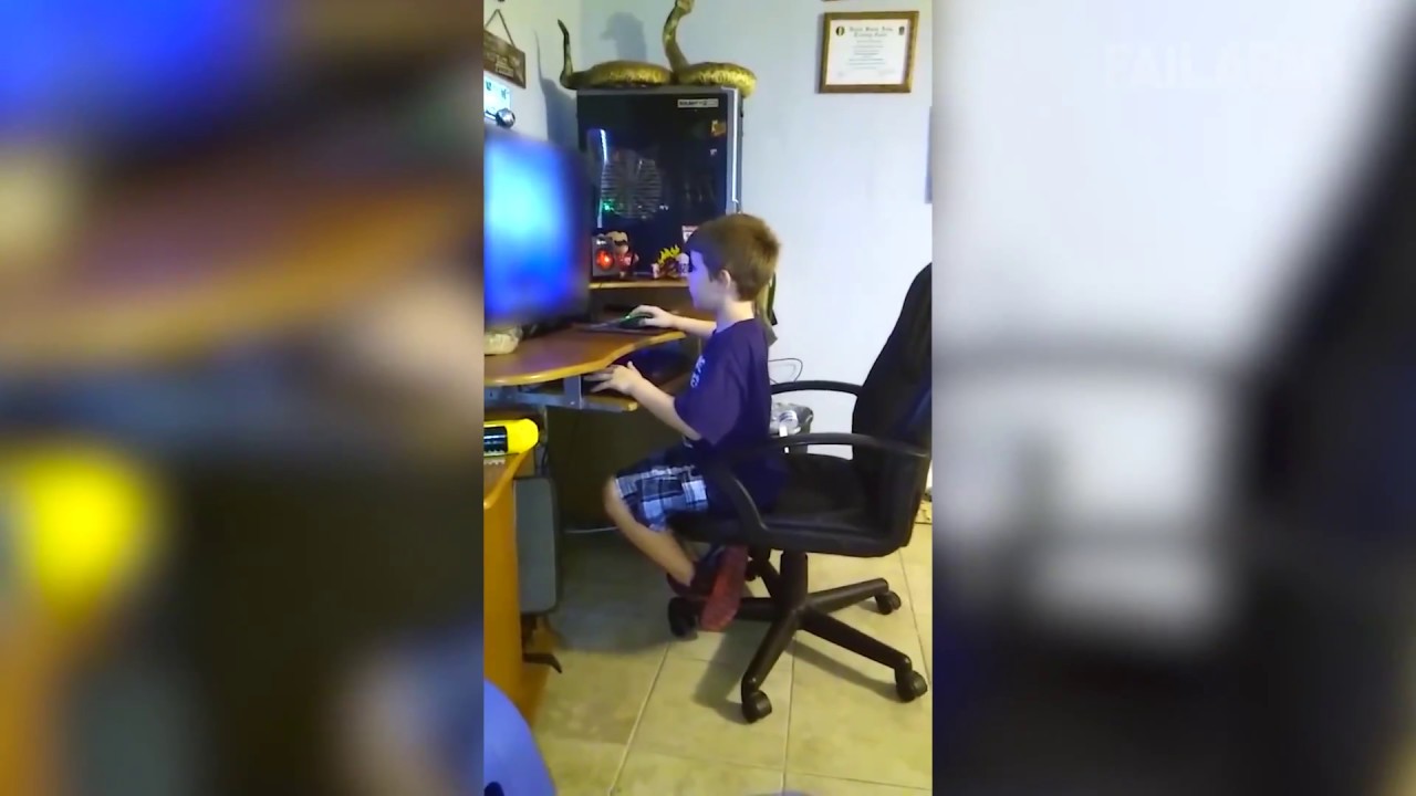 EPIC COMPUTER HACK PRANK FAIL GONE WRONG - YouTube