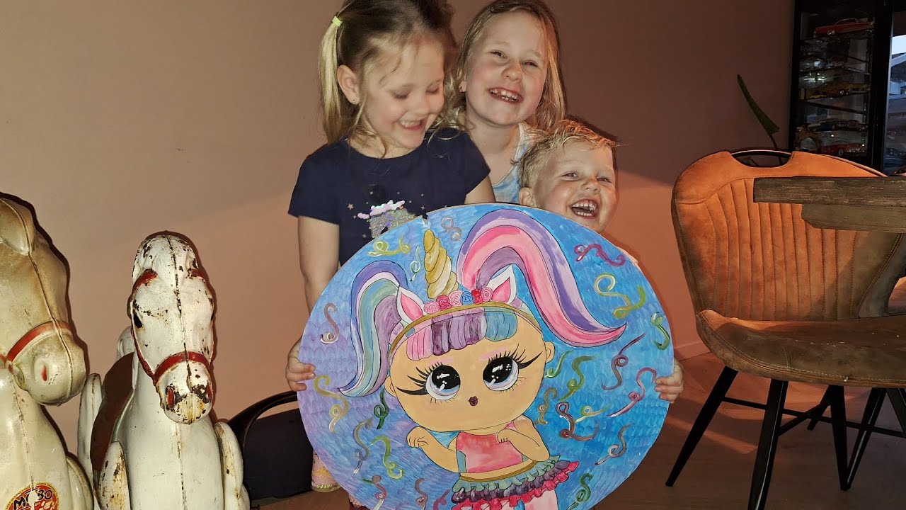 Vandaag verf ik deze L.o.L pop voor Caithlin's verjaardag 🤠& wat zijn ...