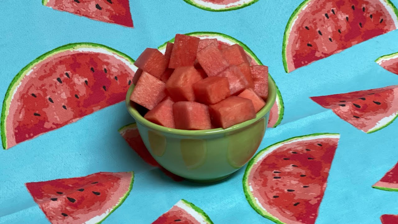 How to cut a Watermelon into Chunks - YouTube