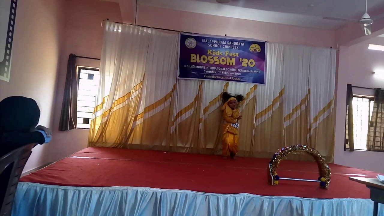 Folk dance Mayilattam by Zihan - YouTube