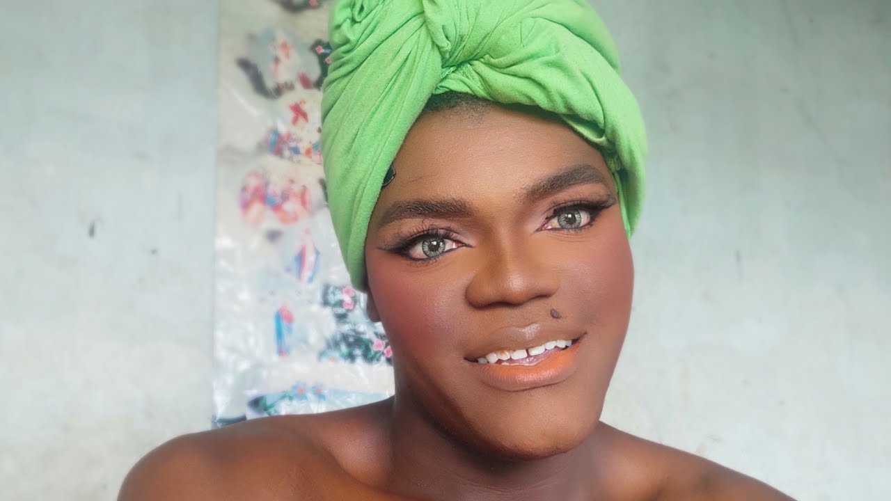 My Short Makeup Tutorial Video - YouTube