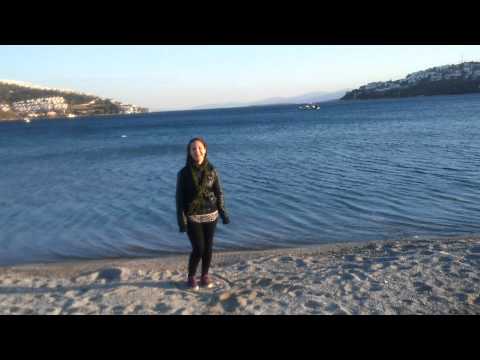 Aşkını büyük bi zevkle itiraf eden kız