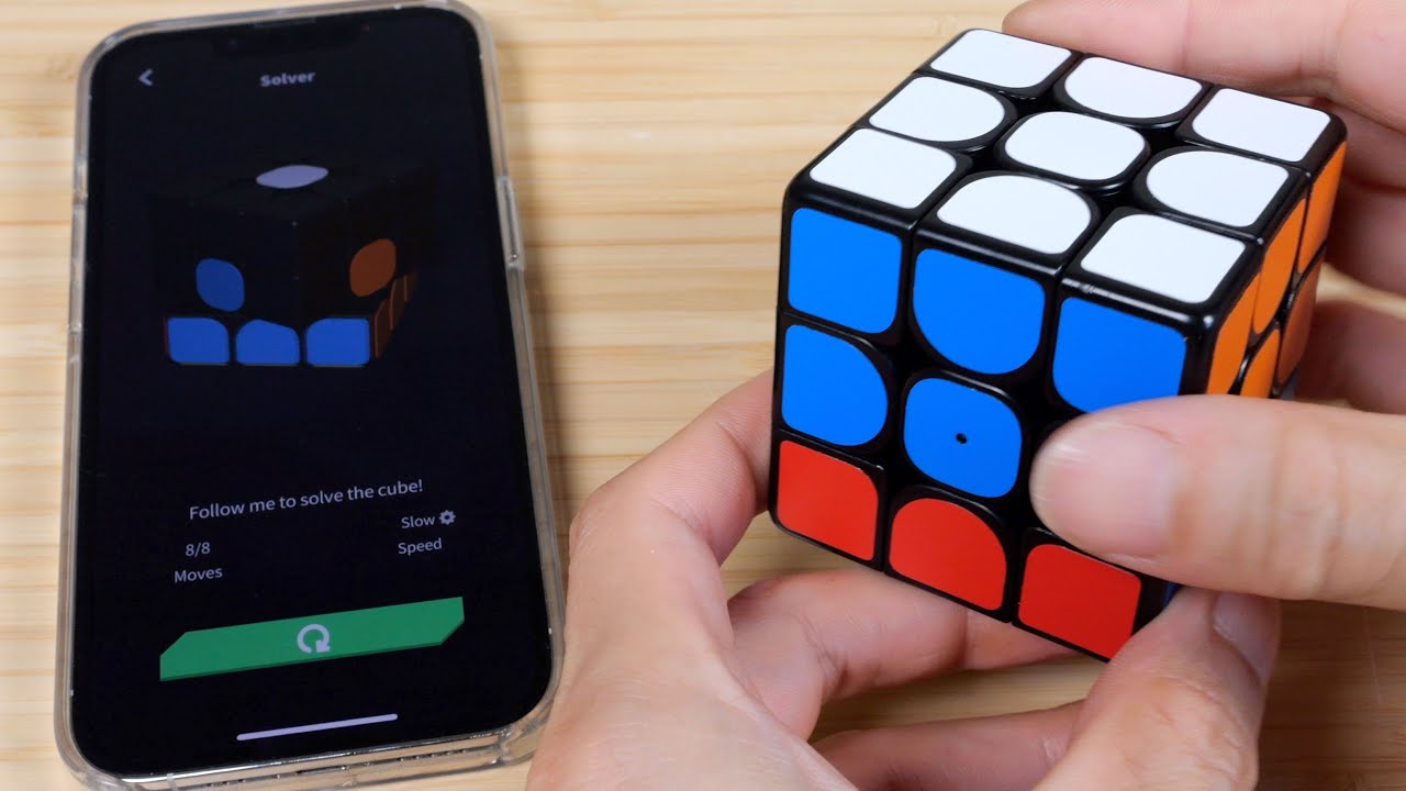 This Rubix Cube Tracks Your Every Move from GiiKER - YouTube