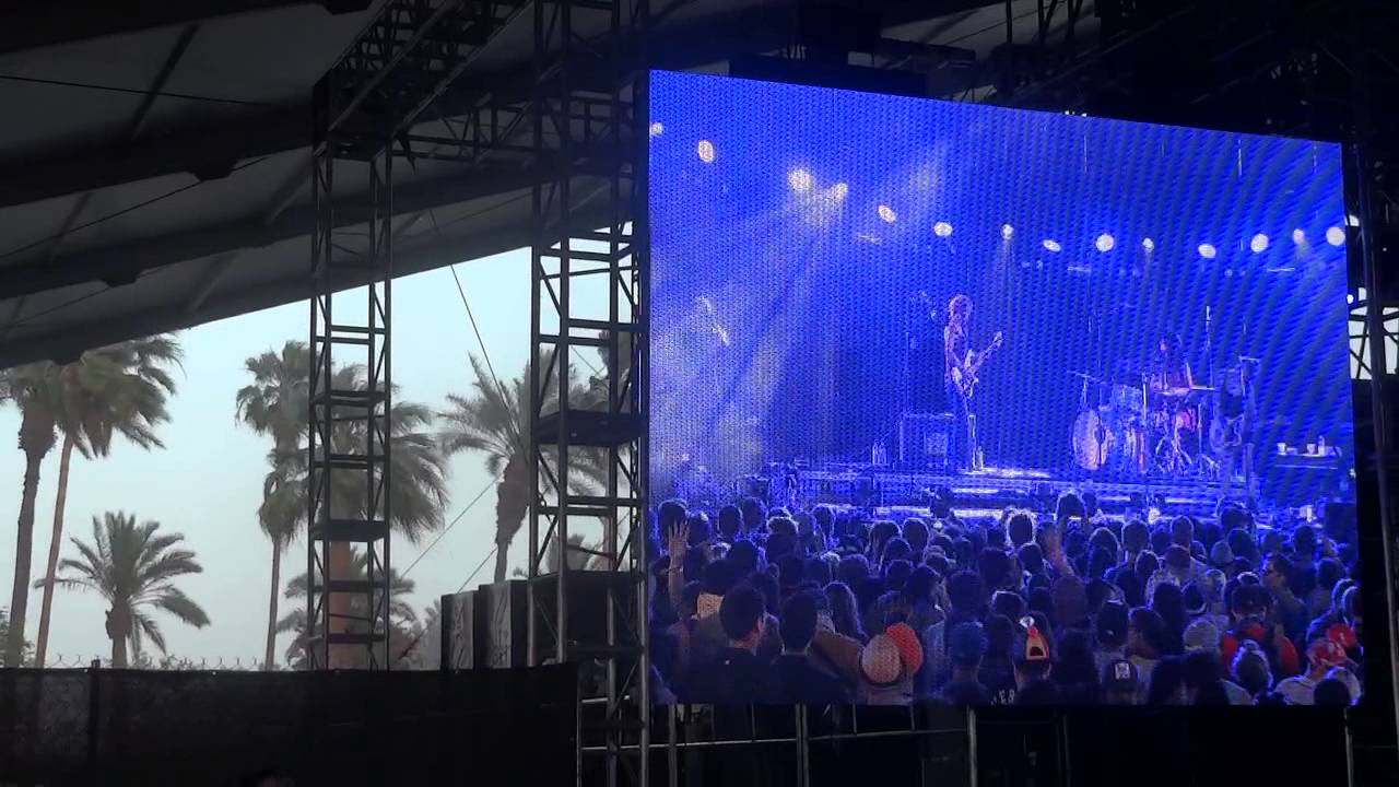 Warpaint @ Coachella first weekend - 12.04.2014 - YouTube