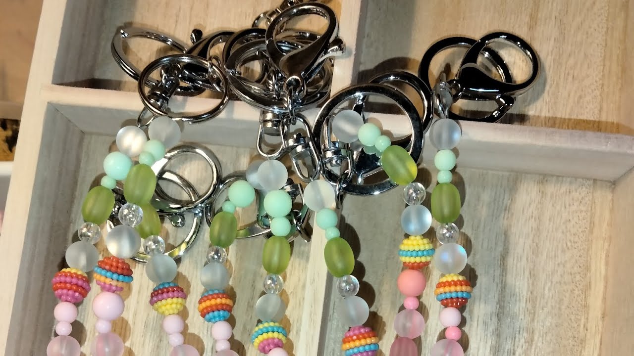 Diy Beaded keychain| Fast and Easy| keychain Tutorial - YouTube